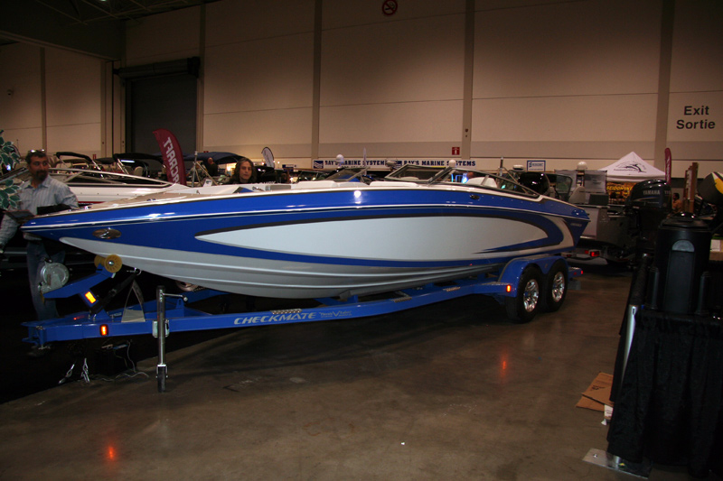 Checkmate Pulsare 2400 at 2011 TIBS | Endless Boating Forums